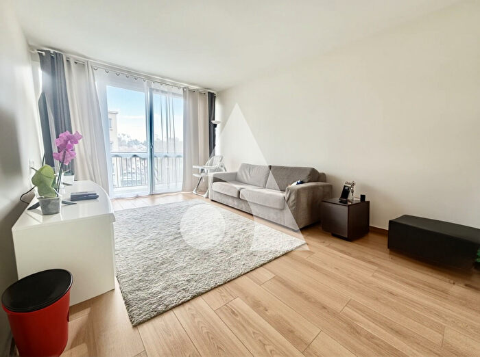 Appartement à vendre - Mennecy, Centre-ville, Gare, Châtries, Château, Bel-Air - 2 pièces - 1 chambre