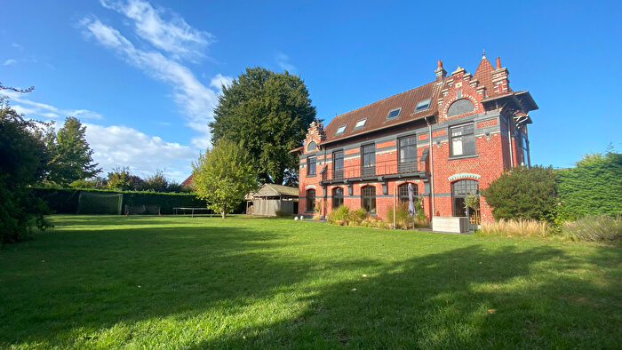 Maison à vendre - Houplin-Ancoisne - 7 pièces - 5 chambres