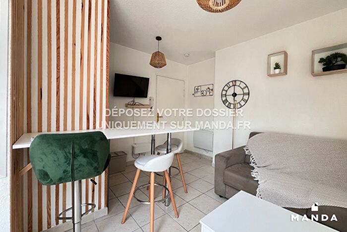 Appartement à louer - Nice, Saint-Roch - 1 pièce - 1 chambre