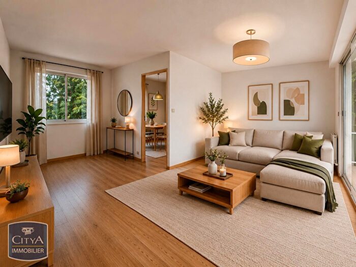 Appartement 4 pièces à Saintes, La Gare, Sébastien de Brouard, La Fenêtre, à vendre