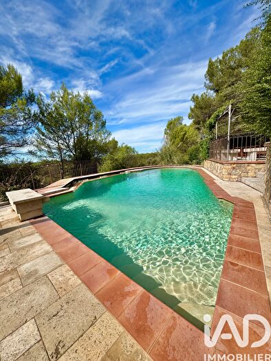 Maison à vendre - Flayosc - 6 pièces - 5 chambres