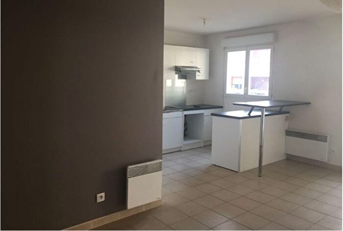 Marseille 10ème, Saint-Tronc : Appartement 3 pièces à louer