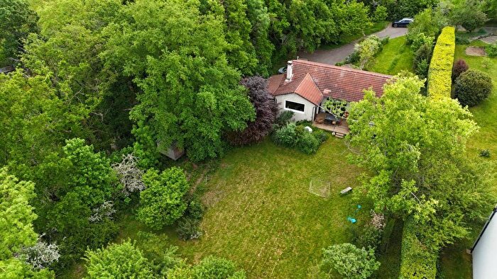 Maison à louer - Éveux - 5 pièces - 4 chambres