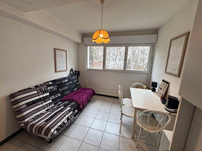 Appartement à louer - Saint Louis, Lyon ème arrondissement - 1 pièce