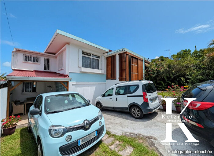 Maison à vendre - Saint-Claude - 8 pièces - 4 chambres