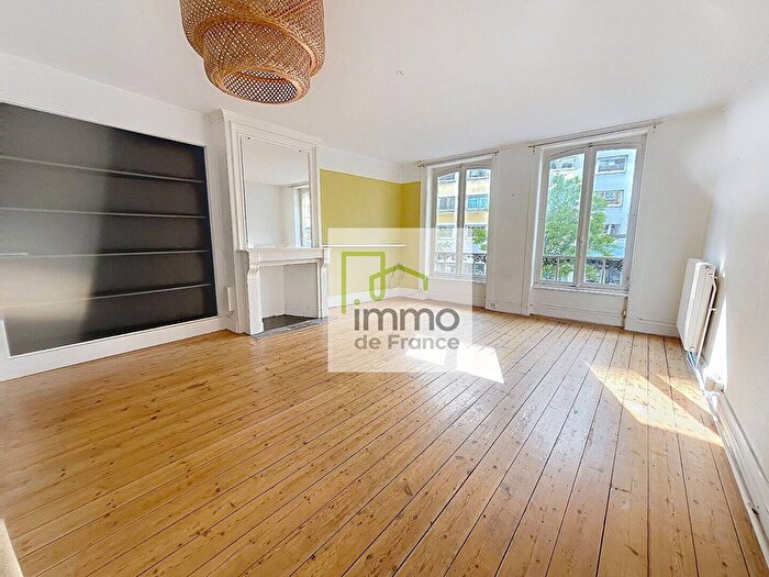Centre, Lille : Appartement 3 pièces à louer