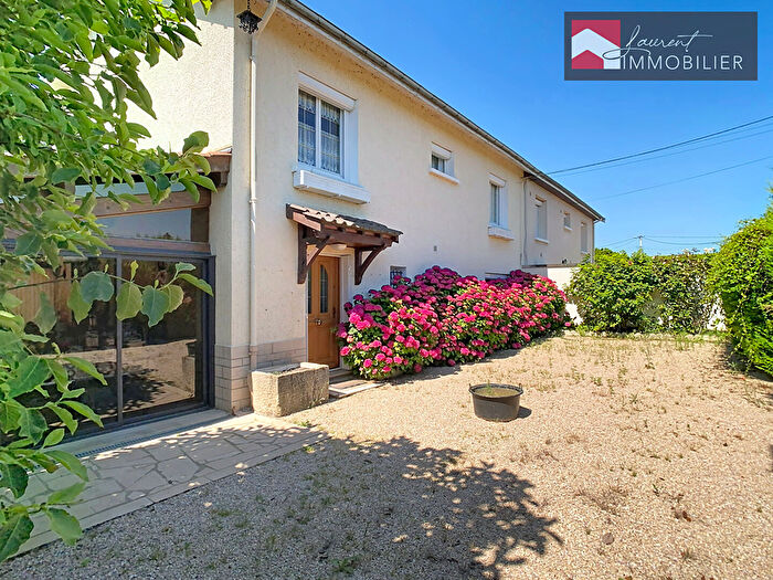 Saint-Martin-Belle-Roche : Maison 5 pièces à vendre