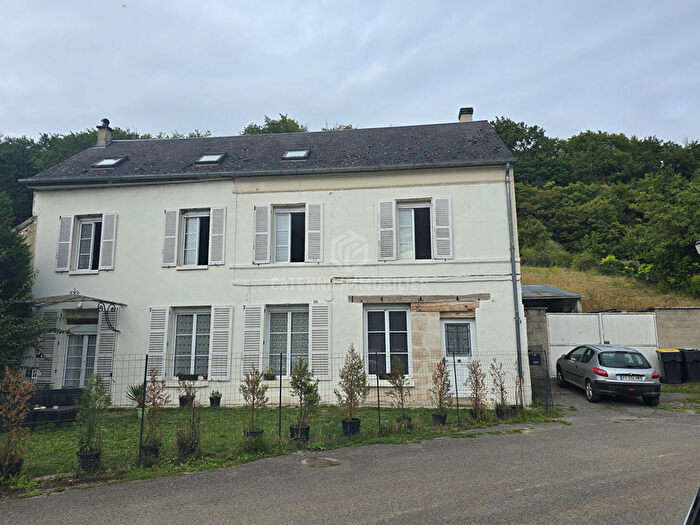 Maison à vendre - Bonneuil-en-Valois - 10 pièces - 7 chambres