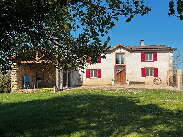 Maison à vendre - Aurignac - 9 pièces - 6 chambres