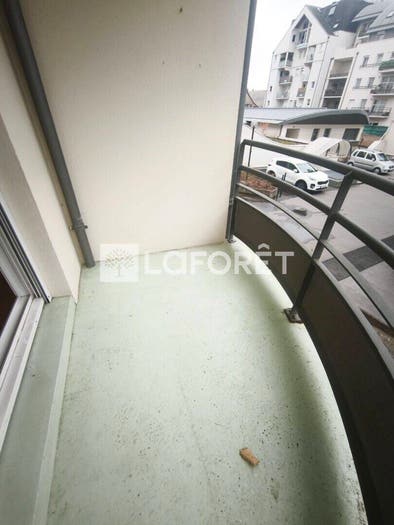 Inter Marche, Mantes-la-Jolie - Appartement 3 pièces à louer