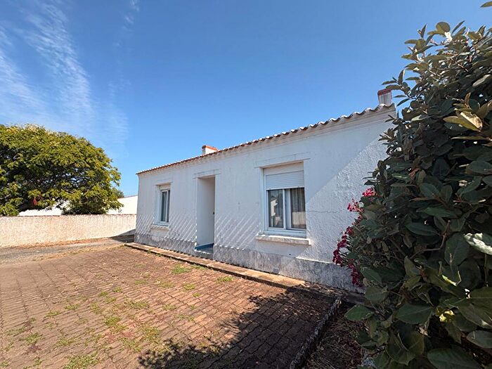 L'Île-d'Yeu, Saint-Sauveur, Les Sapins, Mairais Salé, La Croix, La Meule : Maison 5 pièces à vendre