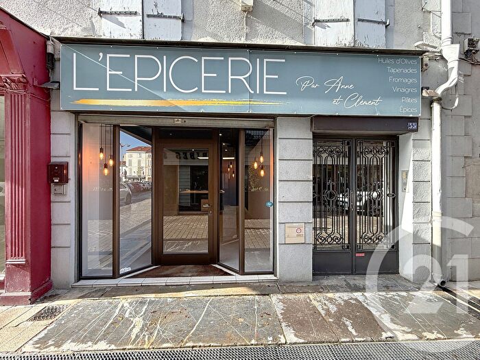 Appartement à louer - Saint-Girons - 2 pièces - 1 chambre