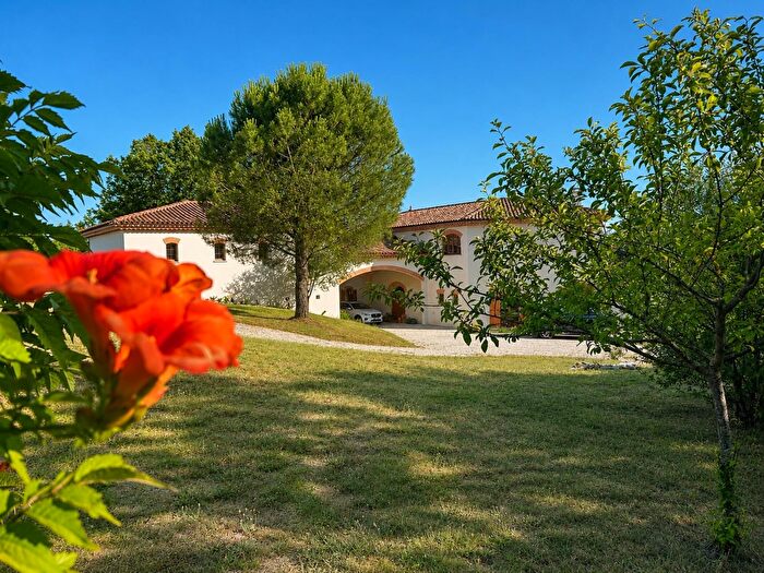 Maison 8 pièces à vendre à Laroque-Timbaut