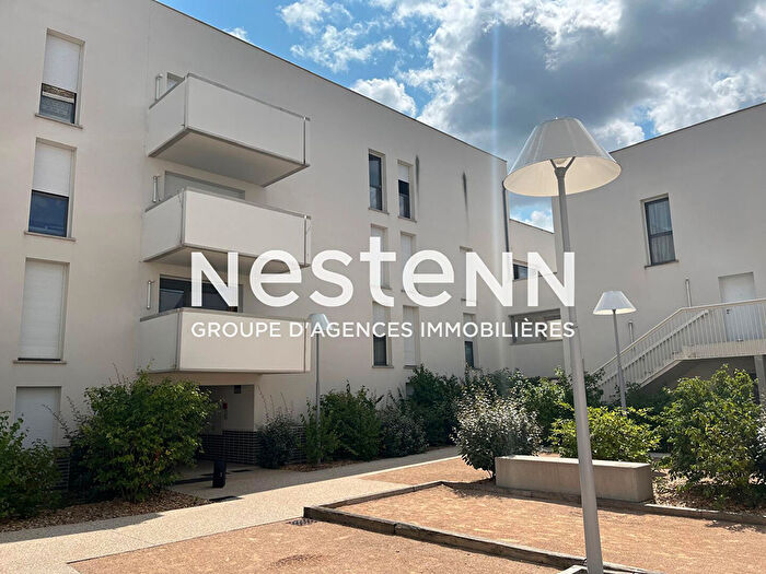 Appartement à louer - Saint-Priest, Revaison - 2 pièces - 1 chambre