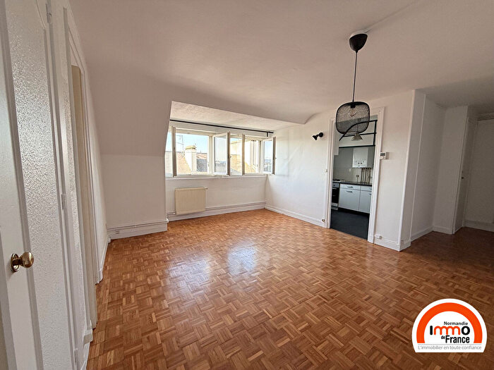 Appartement à louer - Rouen, Vieux Marché, Cathédrale - 2 pièces - 1 chambre