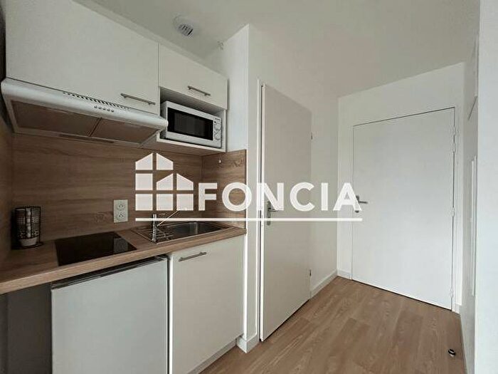 Appartement à louer - Fiacre-Chenault, Orléans - 1 pièce