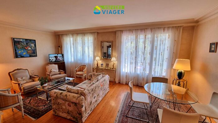 Appartement à vendre - Chamalières, Royat - 3 pièces - 2 chambres