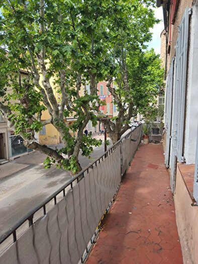 Appartement 3 pièces à vendre - Fréjus, Centre-ville