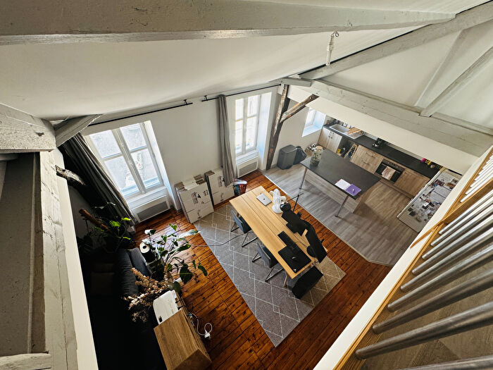 Appartement 4 pièces à louer à Poitiers, Centre-ville