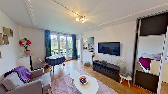 Appartement à louer - Saint-Maur-des-Fossés, Adamville - 1 pièce