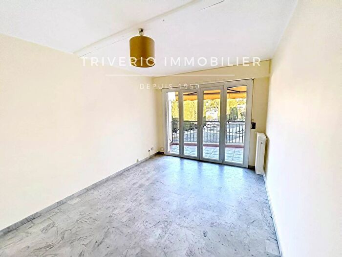 Appartement à louer - Moulieres, Le Cannet - 1 pièce