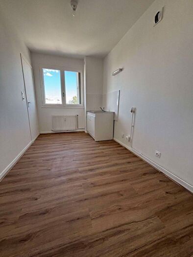 Appartement à louer - Bonnevay, La Soie, Les Brosses, Villeurbanne - 3 pièces - 2 chambres
