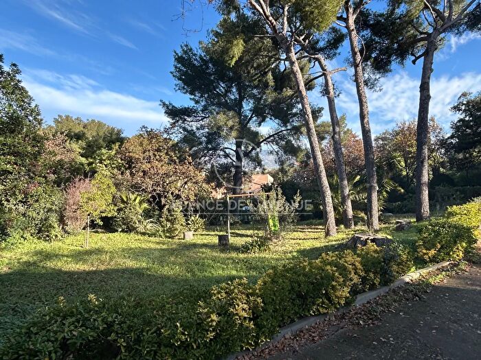 Maison à vendre - La Seyne-sur-Mer, Est - 6 pièces - 3 chambres