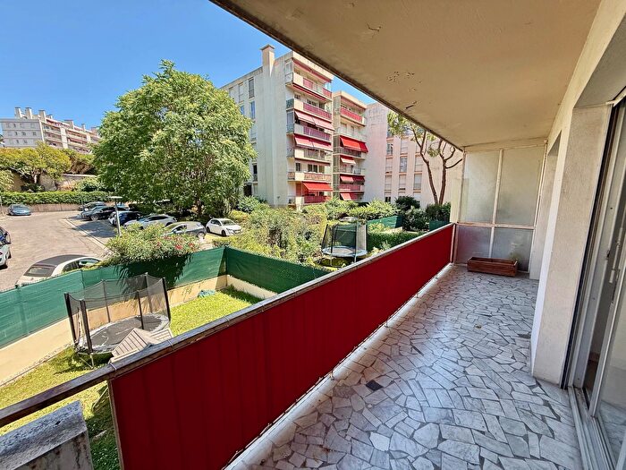 Appartement 2 pièces à vendre à Nice, Caucade