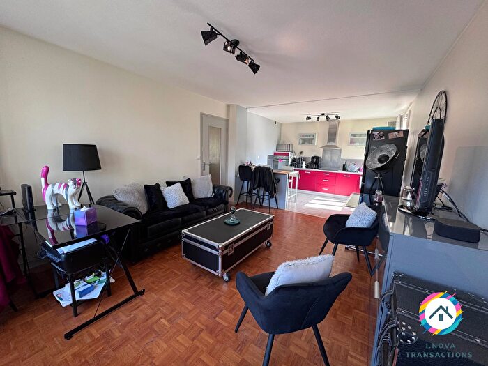 Appartement 3 pièces à vendre à Villefranche-sur-Saône, Ouest