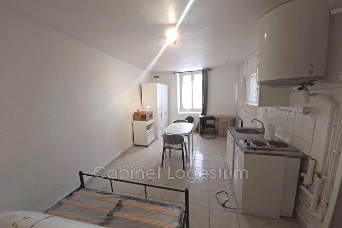Appartement 1 pièce à louer à Nîmes
