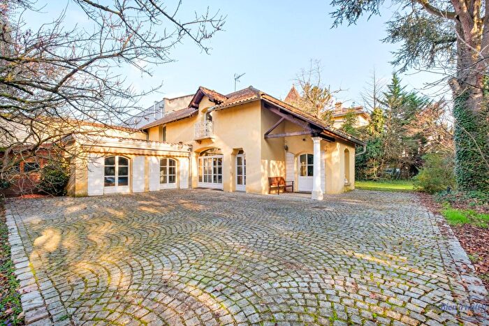 Maison à vendre - Lyon e  - 6 pièces - 3 chambres