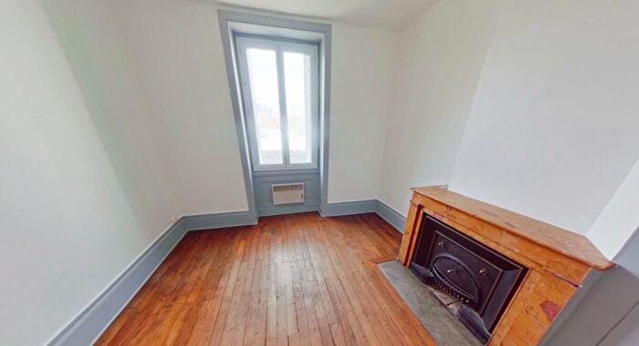 Appartement 1 pièce à Villeurbanne, Croix Luizet, à louer