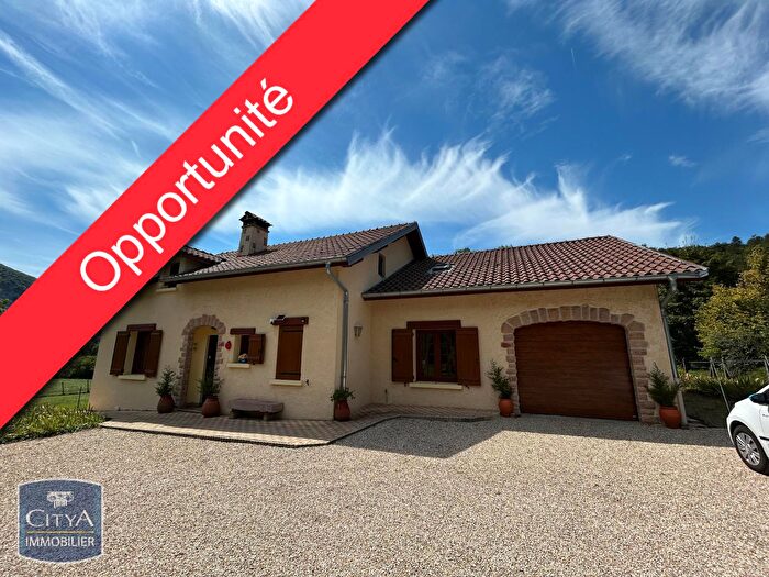 Maison à vendre - Thoirette - 8 pièces - 4 chambres