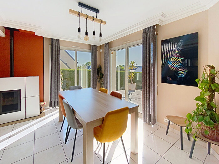 Maison à louer - Quéven - 5 pièces - 3 chambres