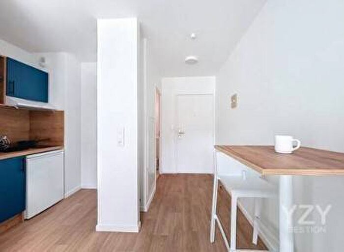 Appartement à louer - Pouillé-Saint Aubin, Les Ponts-de-Cé - 1 pièce