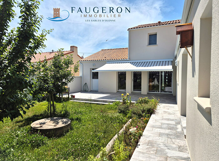 Les Sables-dOlonne, Les Agaures, Le Perclus, La Bernadière : Maison 5 pièces à vendre