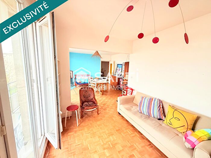 Appartement à vendre - Noisy-le-Grand, Centre-ville - 4 pièces - 2 chambres