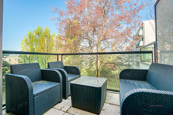 Maisons à vendre et appartements à louer - 1