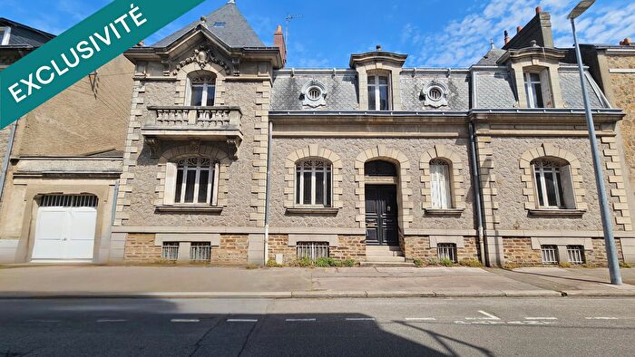 Maison à vendre - Nantes, Monselet - 13 pièces - 8 chambres