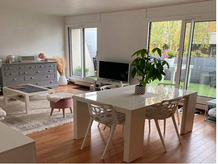 Appartement à vendre - Villennes-sur-Seine - 3 pièces - 2 chambres