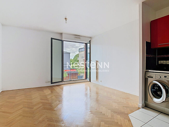 Appartement 2 pièces à Issy-les-Moulineaux, Les Iles, La Ferme, à louer