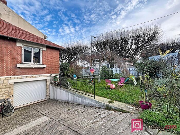 Maison à vendre - Châtillon, Savoie, Brossolette - 6 pièces - 4 chambres