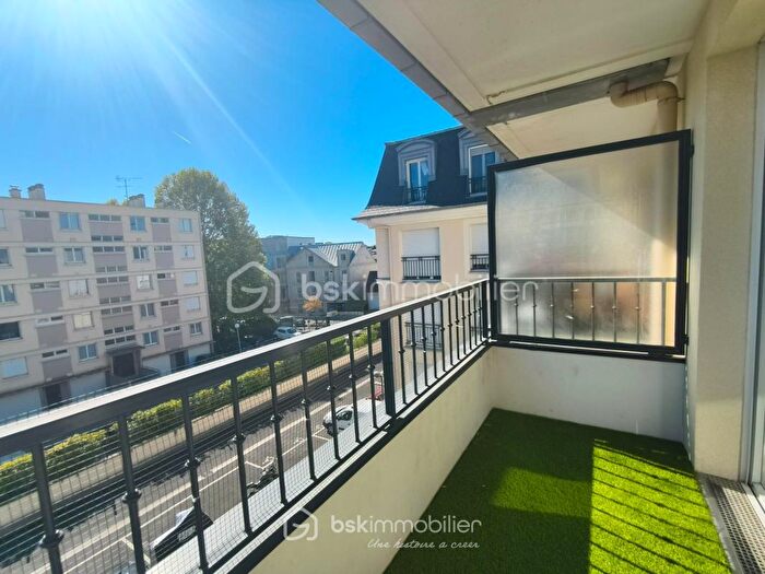 Appartement 3 pièces à vendre - Le Plessis-Trévise, Val Roger