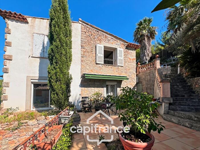 Maison à vendre - Hyères, Costebelle, Almanarre - 6 pièces - 4 chambres