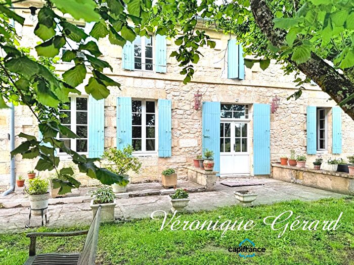 Francs : Maison 6 pièces à vendre