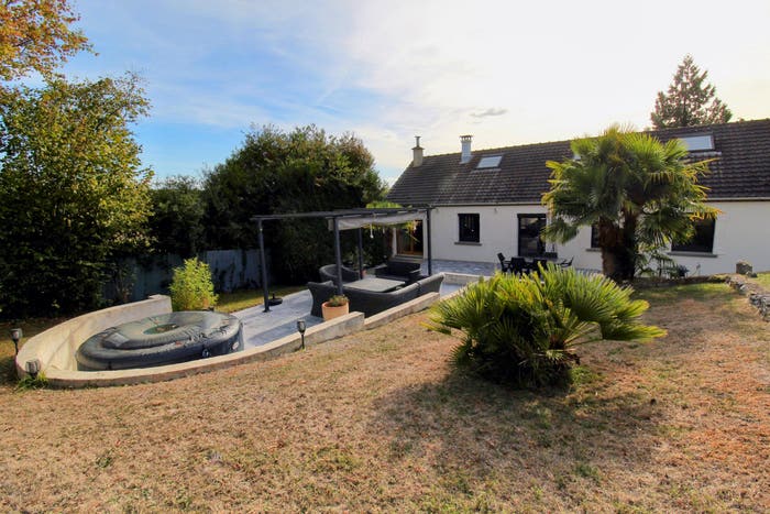 Maison 5 pièces à Cherisy, à vendre