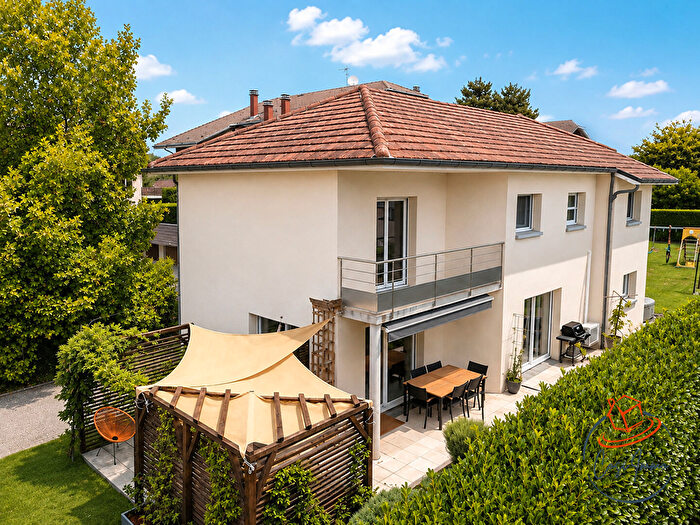 Maison 5 pièces à Ornex, à vendre