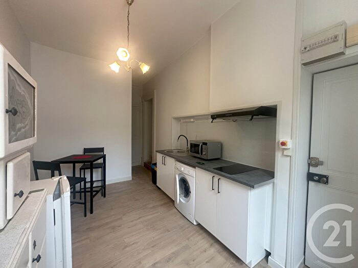 Appartement à louer - Châteauroux, Centre-ville, Les Marins - 1 pièce