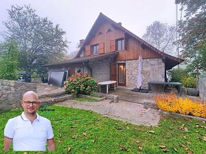 Maison à vendre - Attignat-Oncin - 7 pièces - 5 chambres