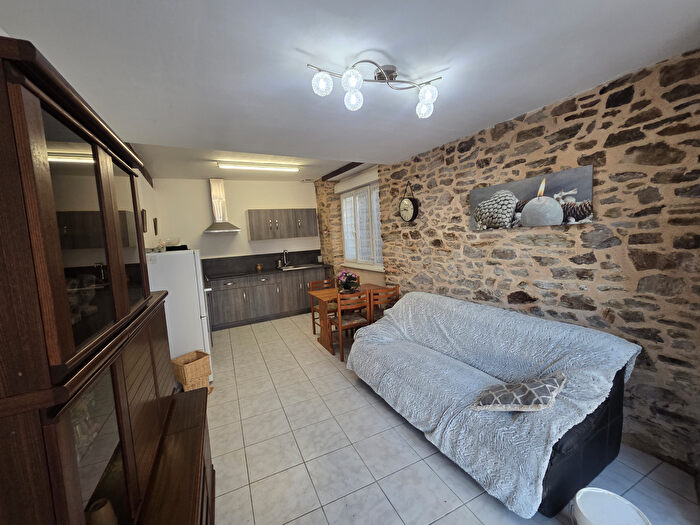 Maison à vendre - Dournazac - 7 pièces - 2 chambres